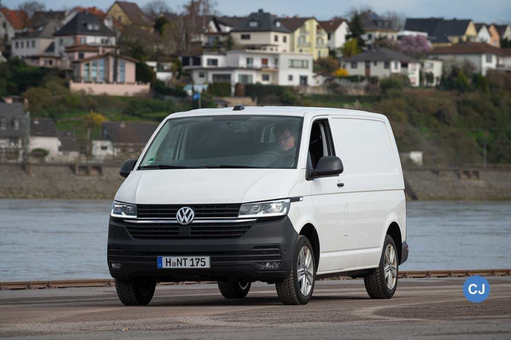 VW Transporter 6.1 | Camper Journal